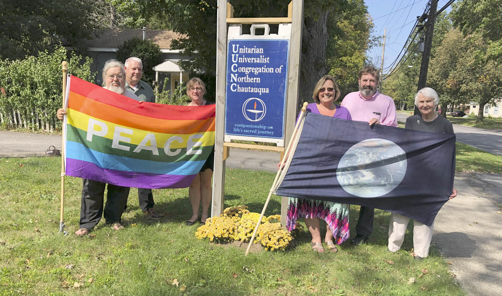 Unitarian Universalists display flags at new meetinghouse | News ...